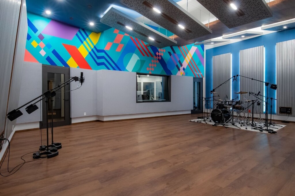 How the Mexican Recording Studio Sonic Den 'Raised the Bar' with the ...