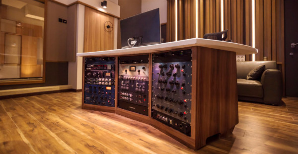 Beijing's "First World-Class Recording Studio" Opens Its Doors - WSDG